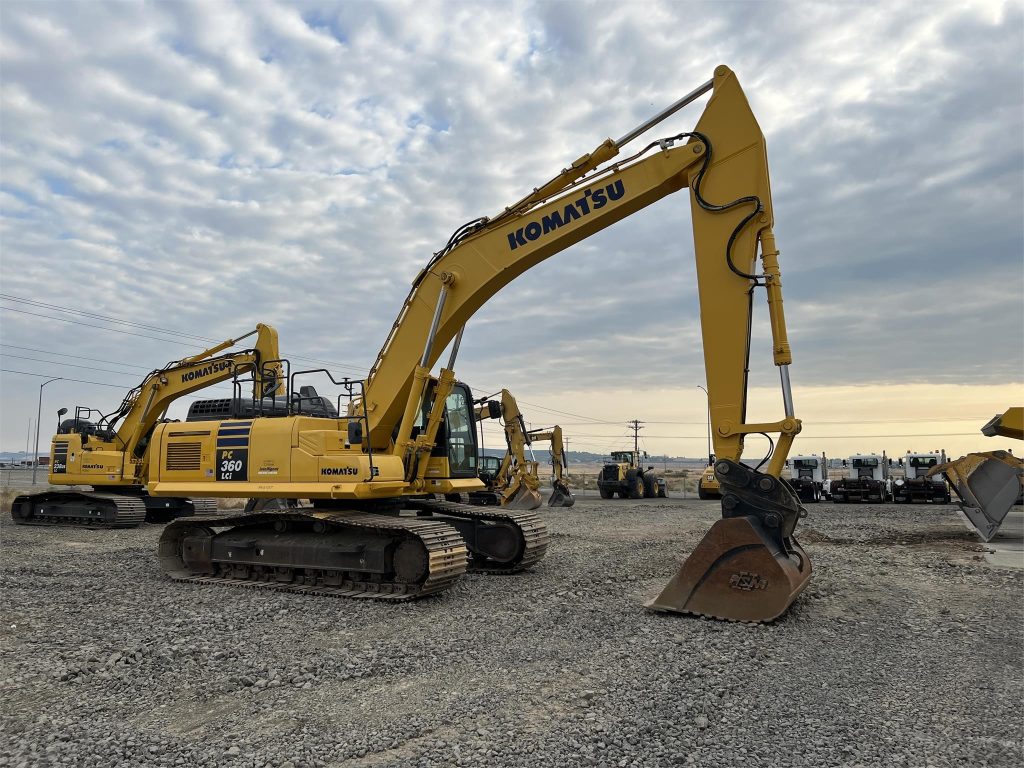 2016 KOMATSU PC360 LCi-11 - Peters & Keatts Equipment Inc.