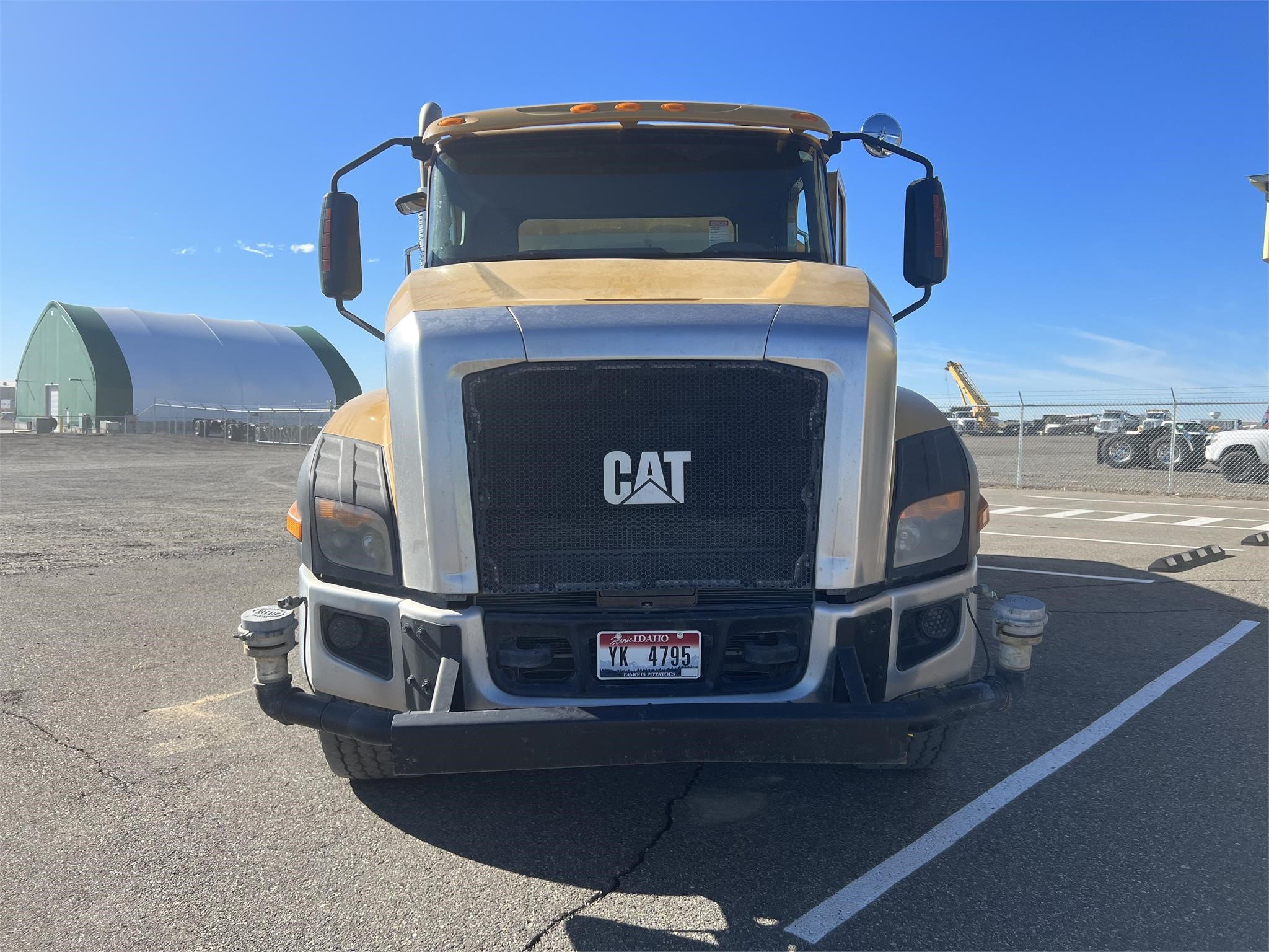 2014 CATERPILLAR CT660 - Peters & Keatts Equipment Inc.