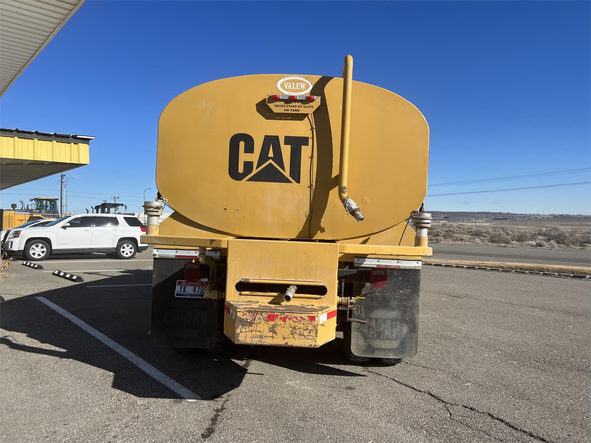 2014 CATERPILLAR CT660 - Peters & Keatts Equipment Inc.