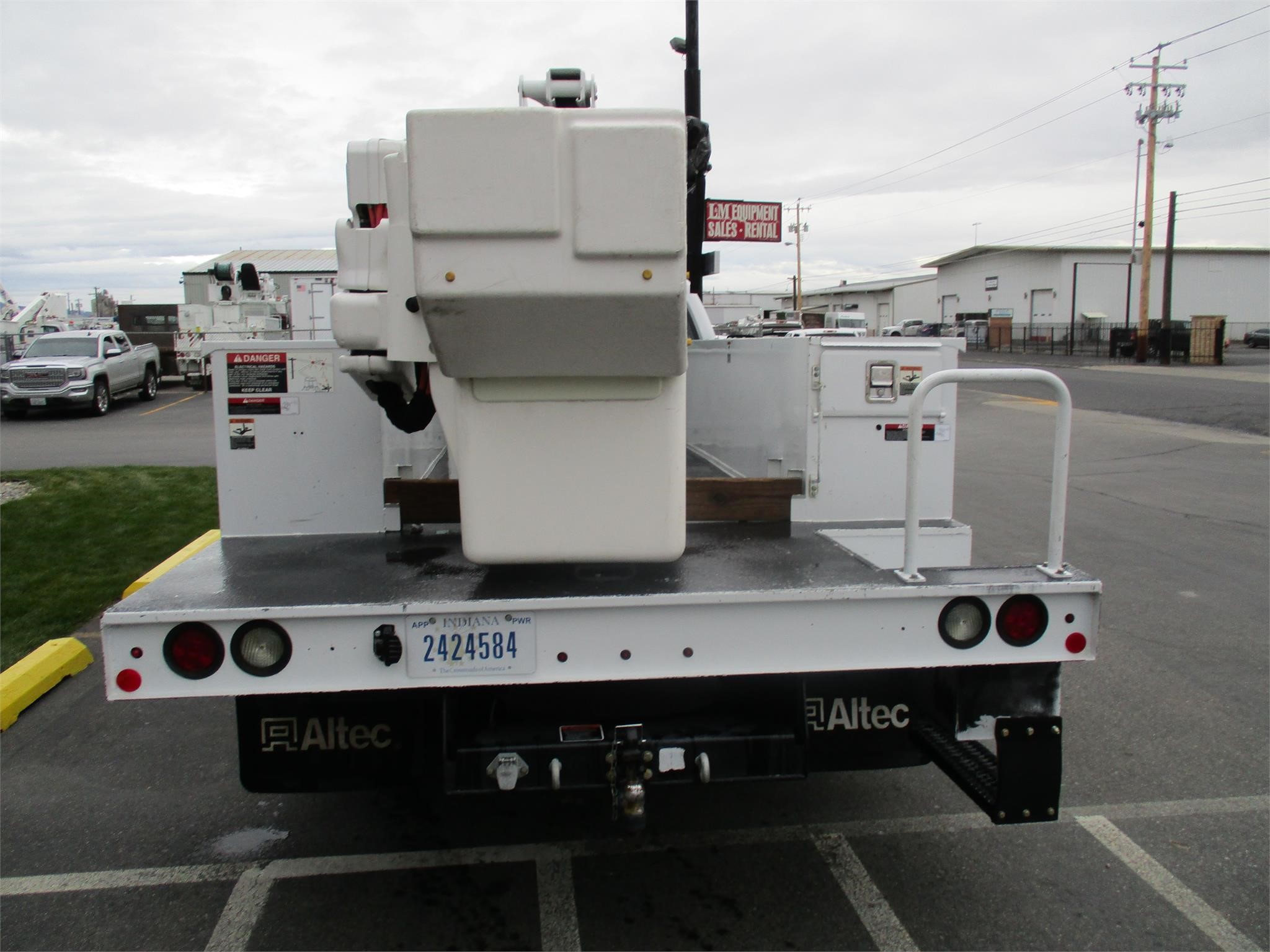 2015 ALTEC AT40G - Peters & Keatts Equipment Inc.