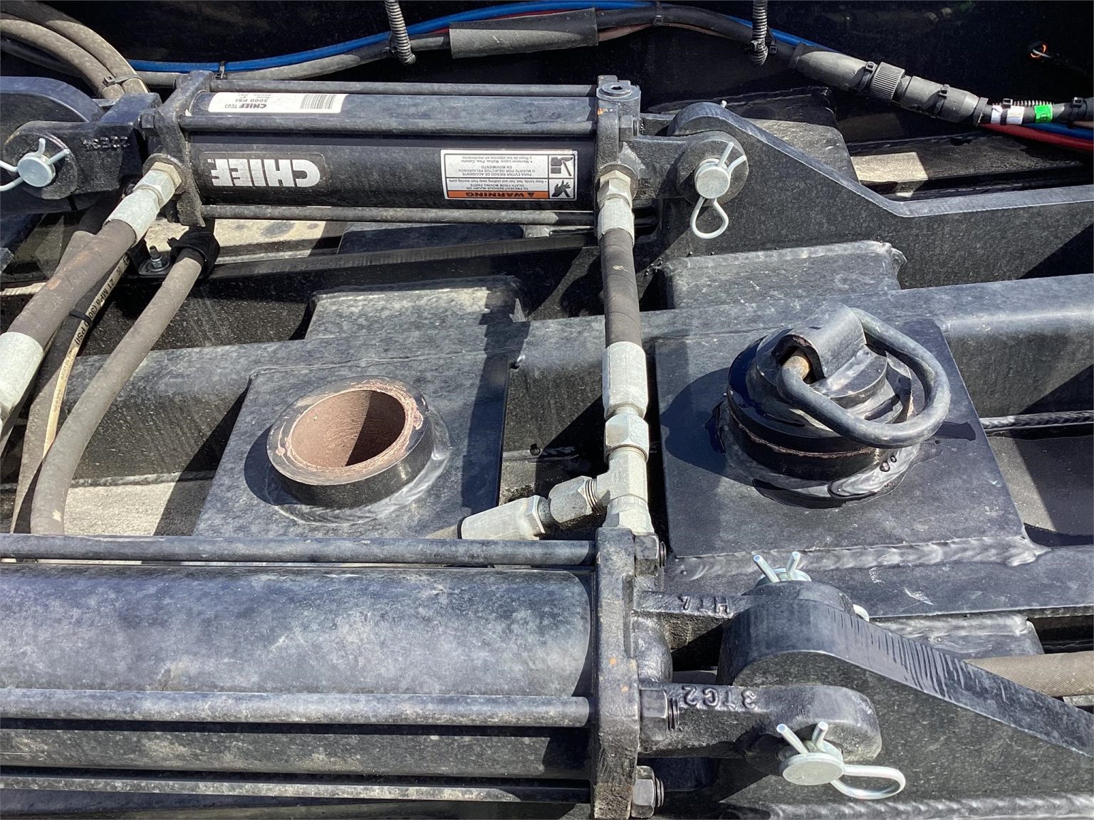 2024 GLOBE GTBN553-53-24-HGG - Peters & Keatts Equipment Inc.