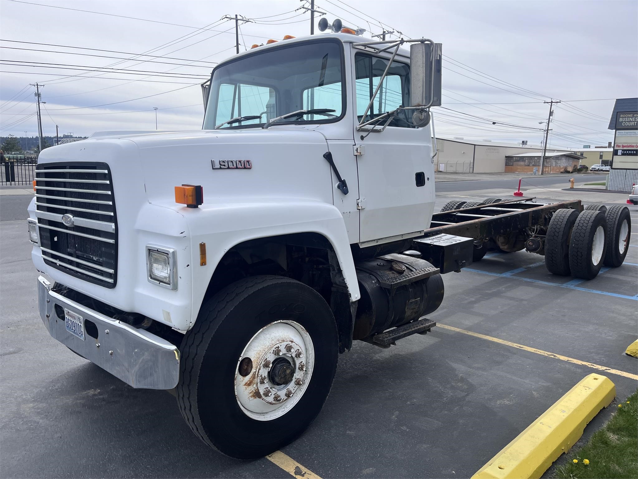 1994 FORD L9000 - Peters & Keatts Equipment Inc.