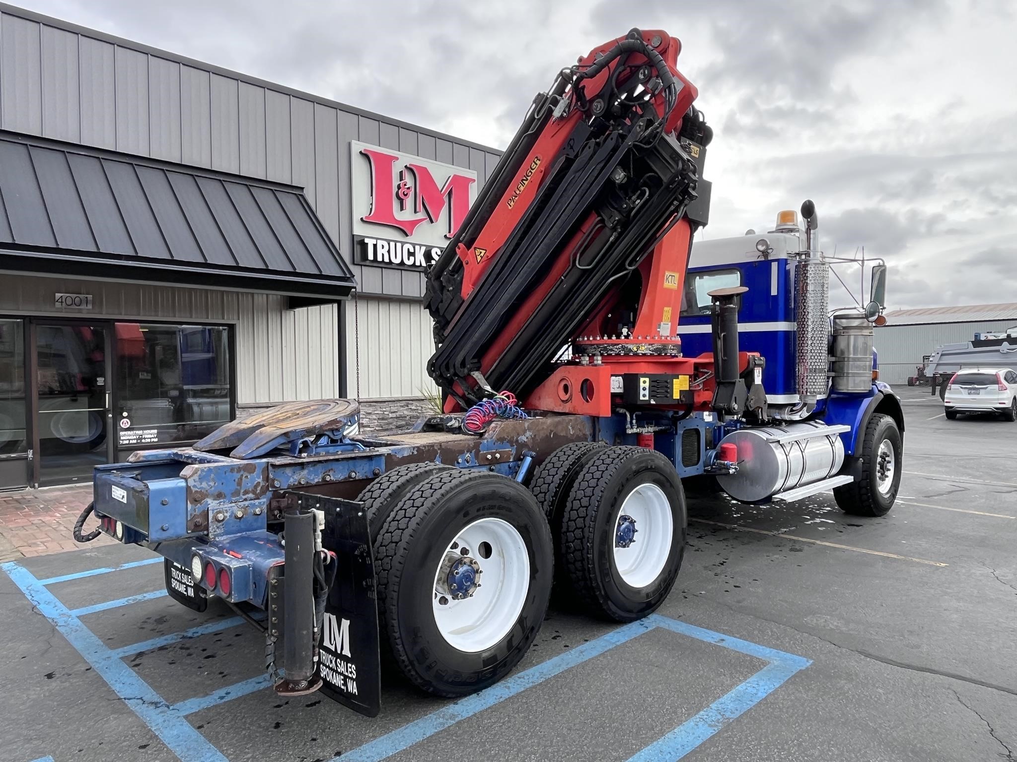 2006 PALFINGER PK44002 - Peters & Keatts Equipment Inc.