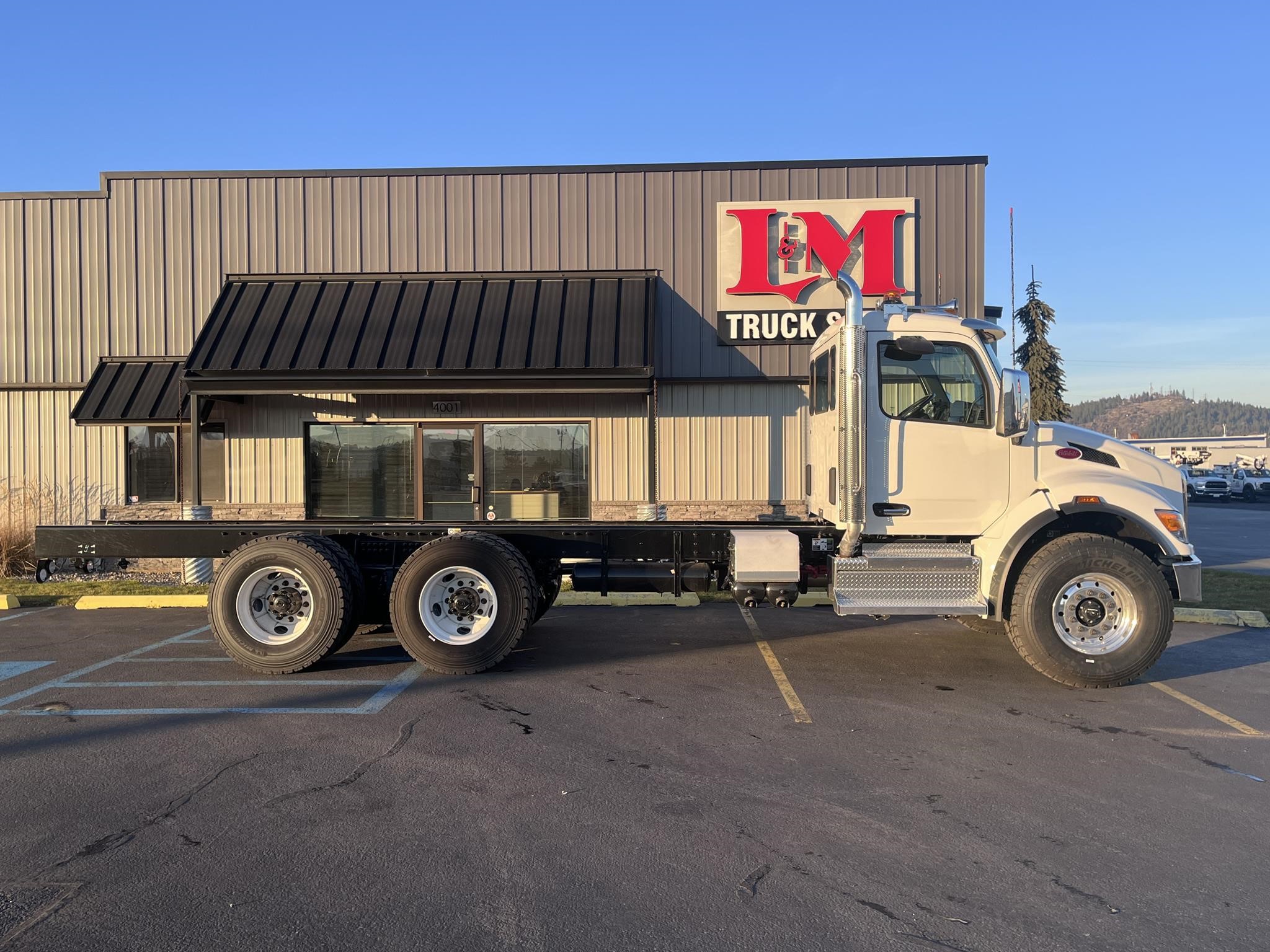 2025 PETERBILT 548 - Peters & Keatts Equipment Inc.