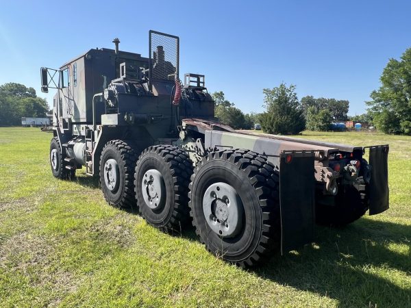 2007 OSHKOSH M1070 - Peters & Keatts Equipment Inc.