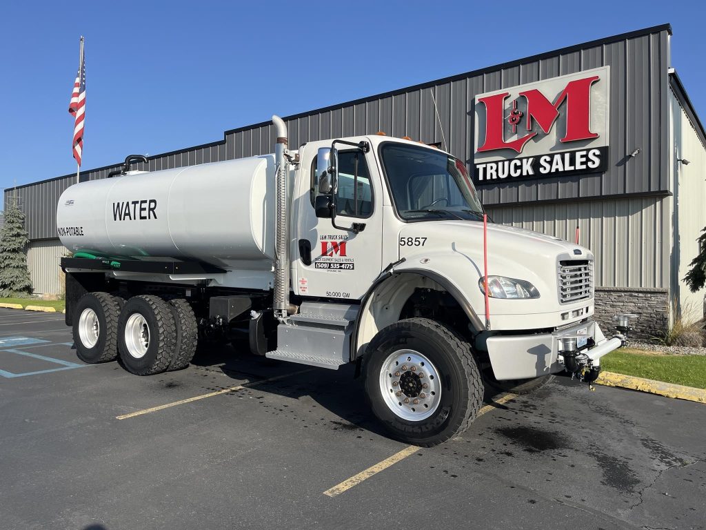 2013 FREIGHTLINER BUSINESS CLASS M2 106 - Peters & Keatts Equipment Inc.